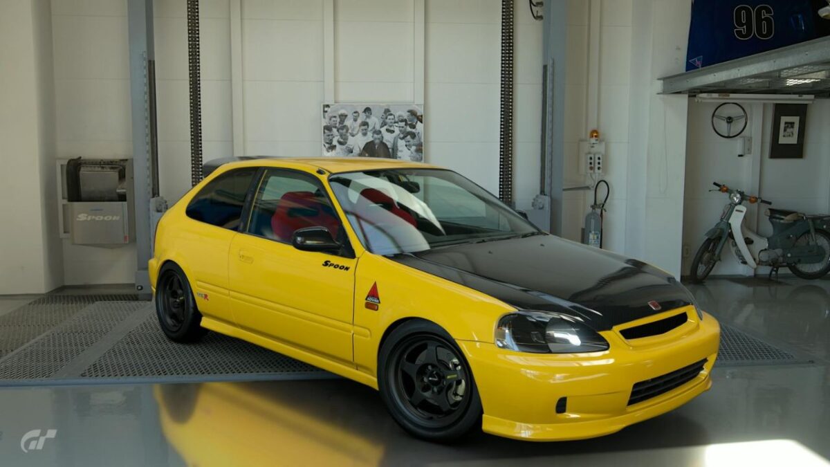 Honda EK9 Type R: The Japanese Legendary Hot Hatch That Changed ...